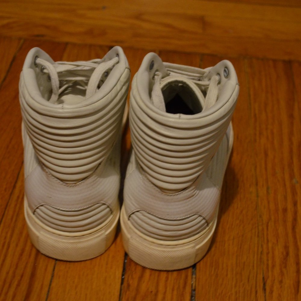 Balenciaga Arena White 42 - Gem